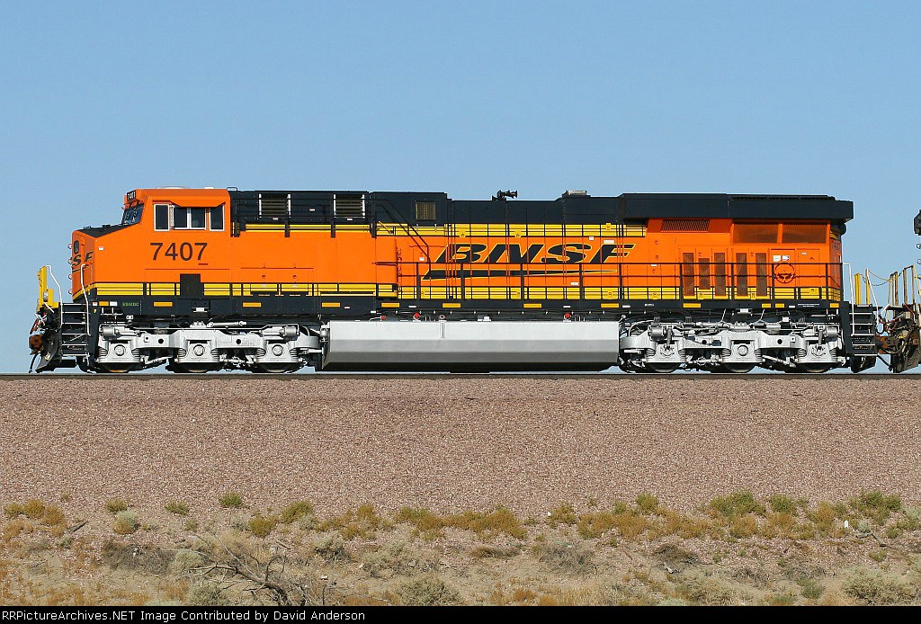 BNSF 7407